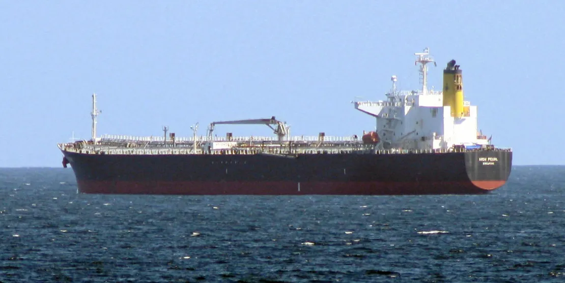 Transocean tied to purchase of its largest tanker as MOL sells