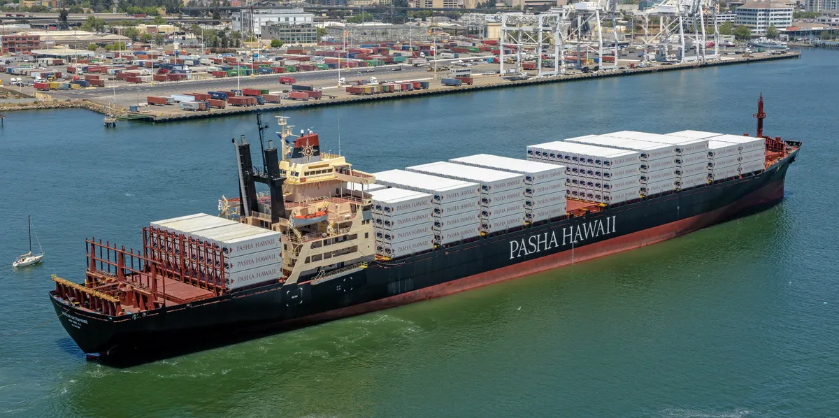 Pasha Hawaii sells veteran Jones Act container ship for recycling