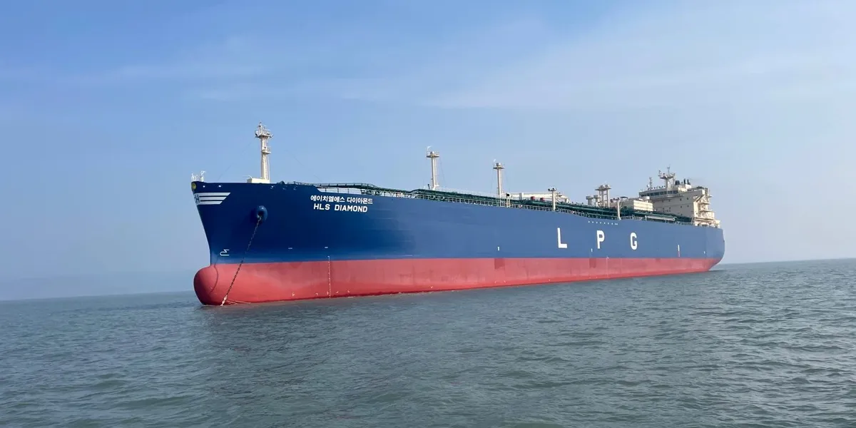 VLGC spot rates sink to four-month low as abundance of vessels duke it ...