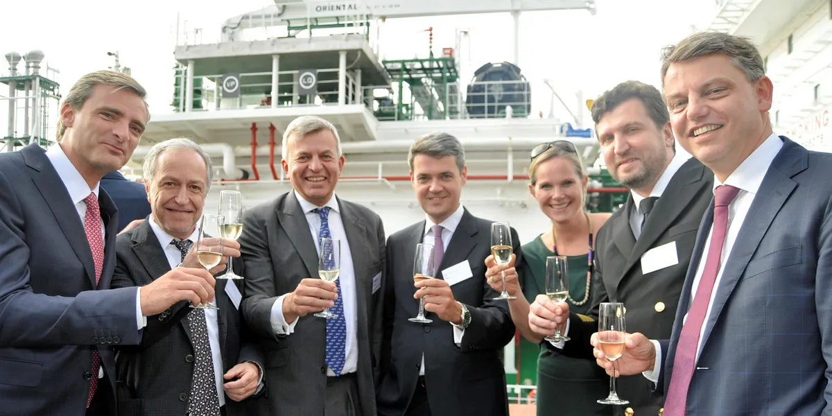 Shell showcases first LNG bunker vessel in new Dutch home port
