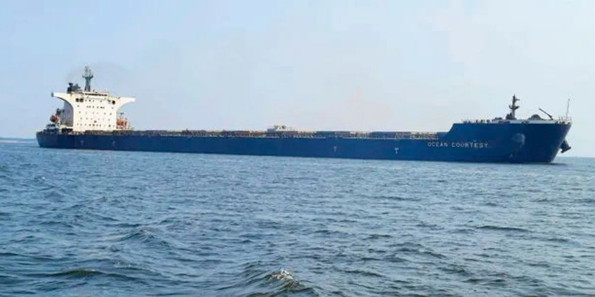 Ukraine sends first trapped bulkers out of Pivdennyi