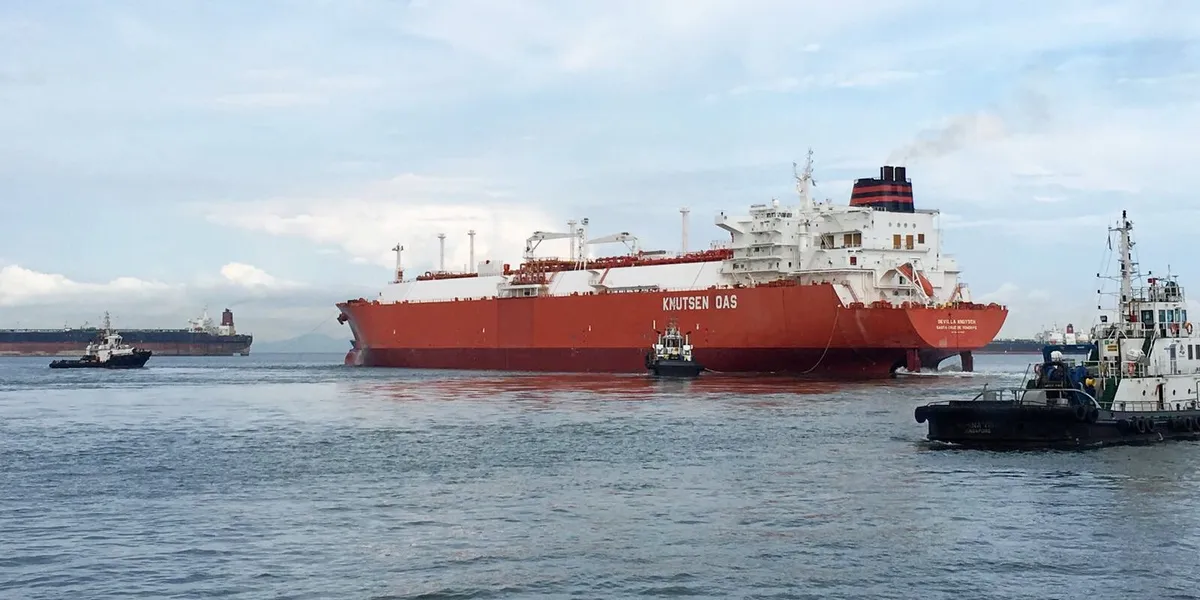 Shell eyes lay-up of diesel-electric LNG carriers as market wallows