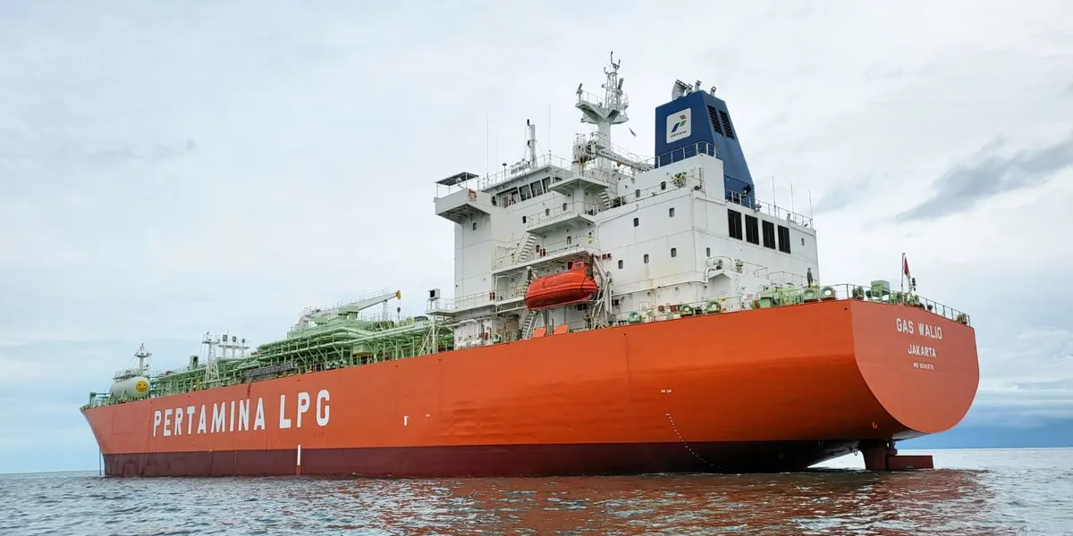 Indonesian tankers set for longer routes as Pertamina phases out ...