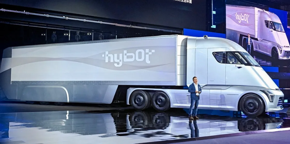 Chinese start-up unveils world's first gaseous-hydrogen truck with 1 ...