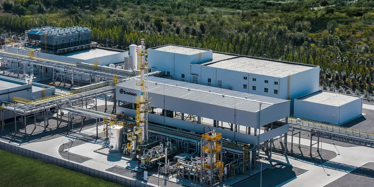 World's largest green hydrogen project secures offtake as it nears completion | Hydrogen Insight