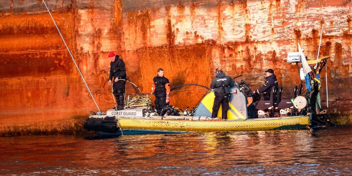 Swedish coastguard scrambles to refloat two vessels. Seafarers arrested