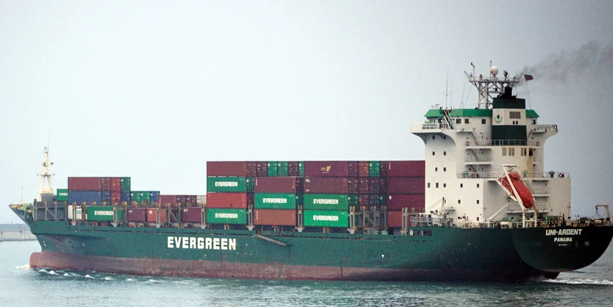 Container ship demolition derby begins with feeder trio set to hit the ...