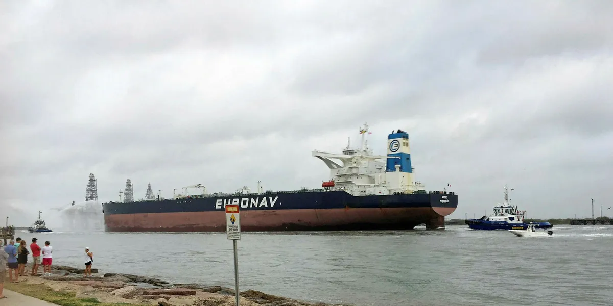 VLCC makes first layberth at US Gulf