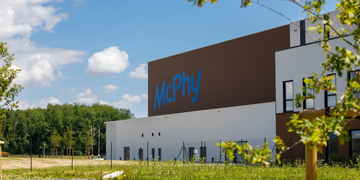 Hot mega links ever since I saw her video which is shot in