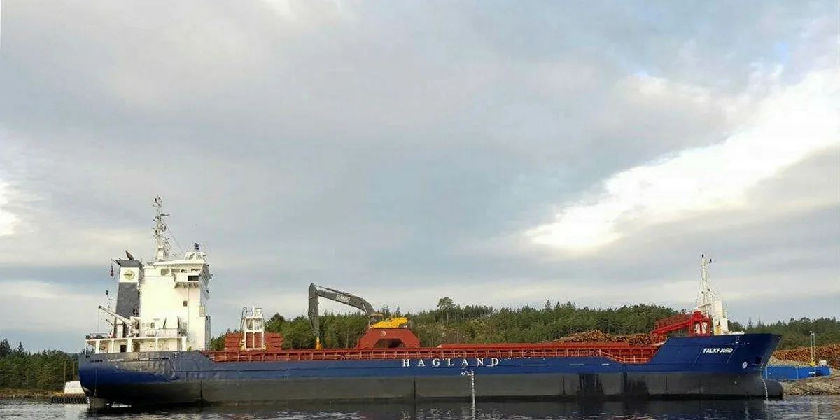 Hagland back to Falkeid for self-unloading bulker hire