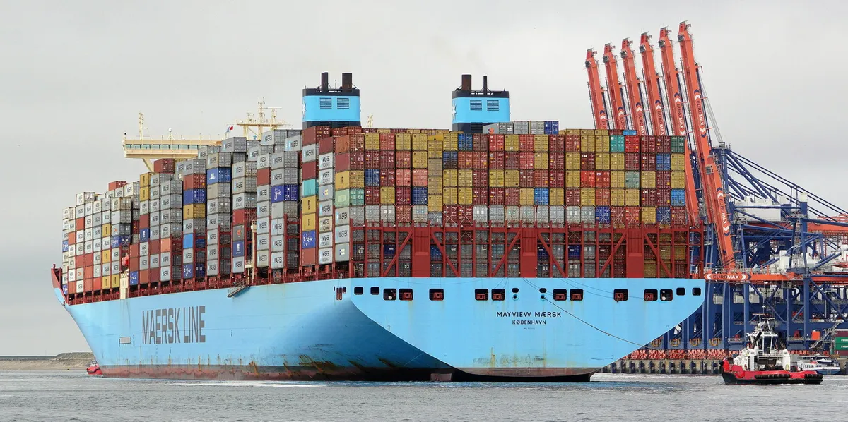 Damaged containers removed from Maersk boxship in Poland after storm