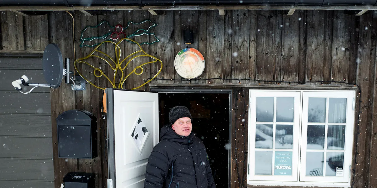 Johnny Hermansen hjelper hytteeierne på Geilo | DN