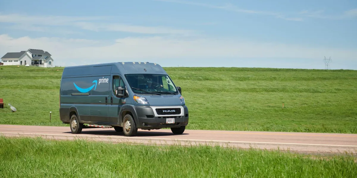 Jeff Bezos-led Amazon urges US judge to throw out $100m claim by ...